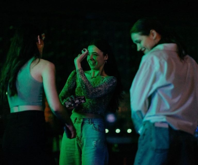 12 Bar & Club SCBD Buat Nge-Chill Sambil Minum-Minum - Jakarta Party Club