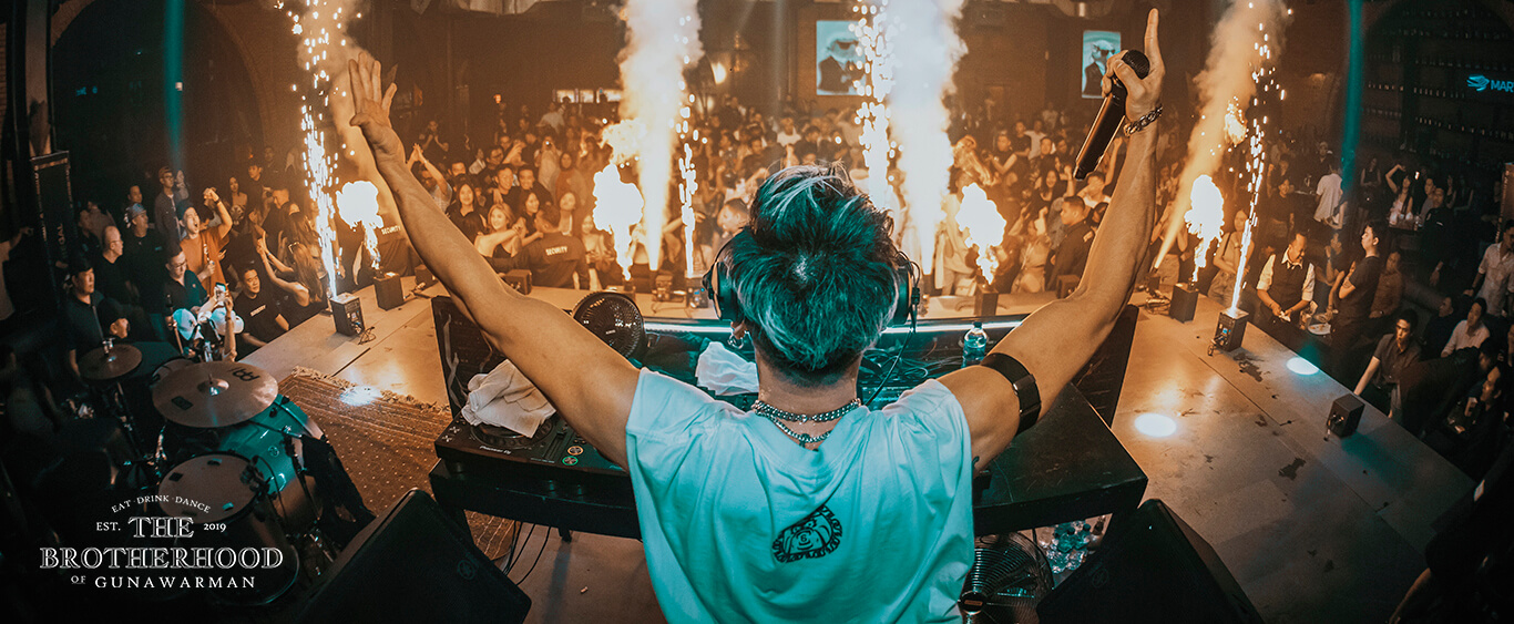 The Brotherhood Gunawarman: Today's Events, Easy Booking & Menu